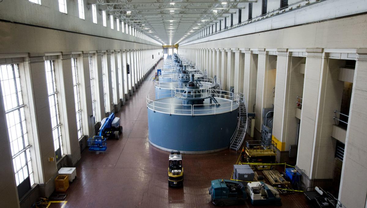 Members of the public tour Wilson Dam powerhouse | Gallery | timesdaily.com