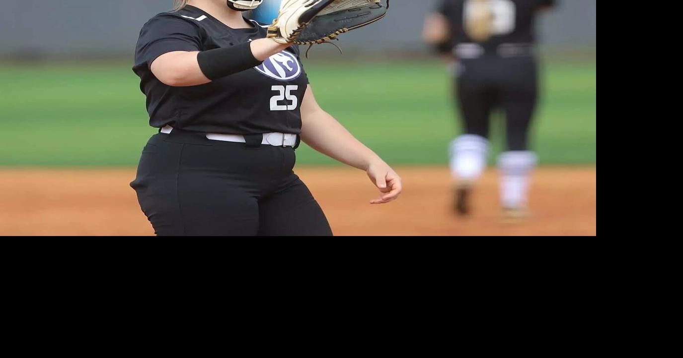 Pitchers, pair of key 4th innings help UNA softball open season on ...