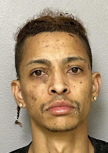 Woman accused of murder livestreams SWAT entry | Crime | timesdaily.com