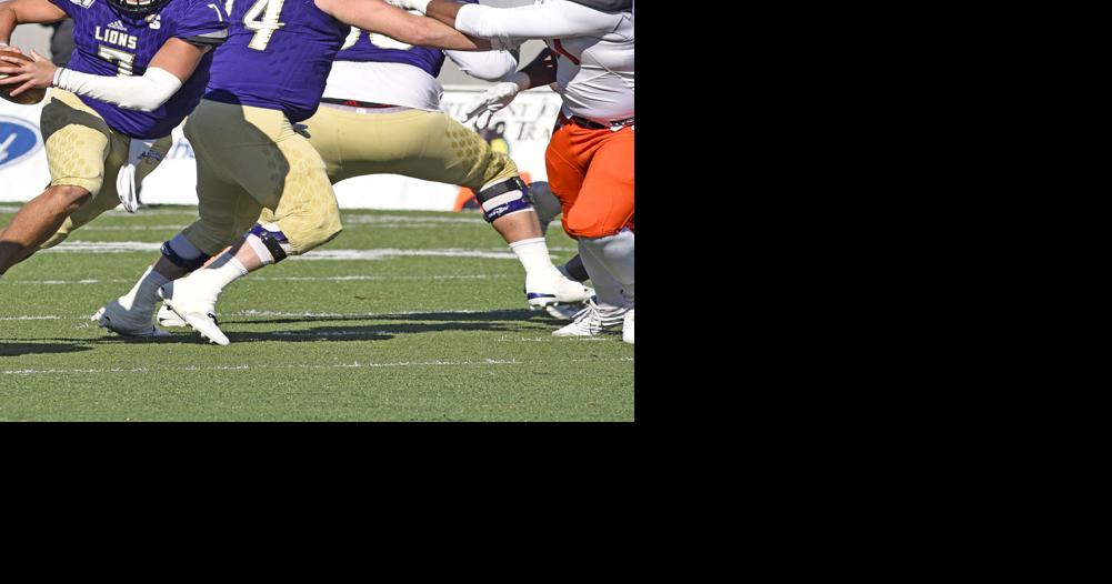 North Alabama football giving both quarterbacks a shot | Top Sports ...