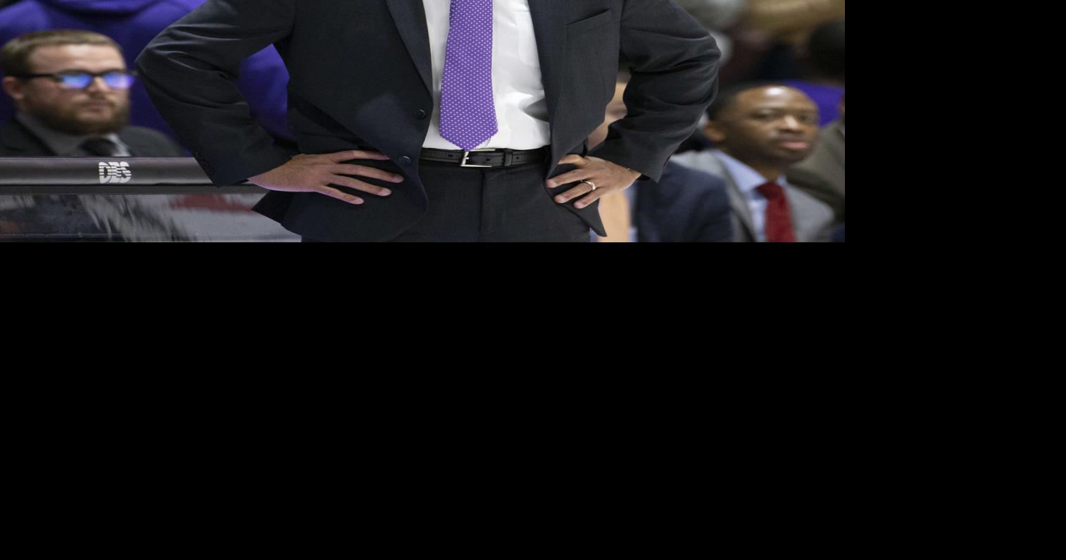 North Alabama men's basketball coach Tony Pujol signs 5-year extension ...