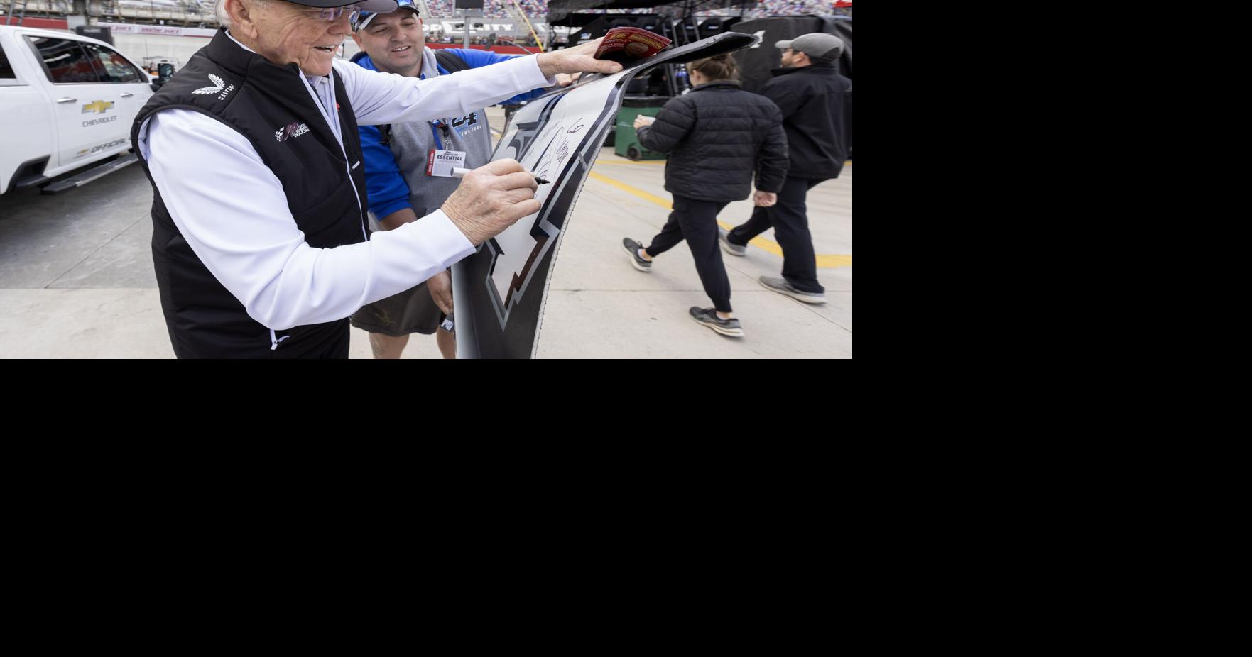 Hendrick, Joe Gibbs teams jump-start longtime rivalry in chase for ...