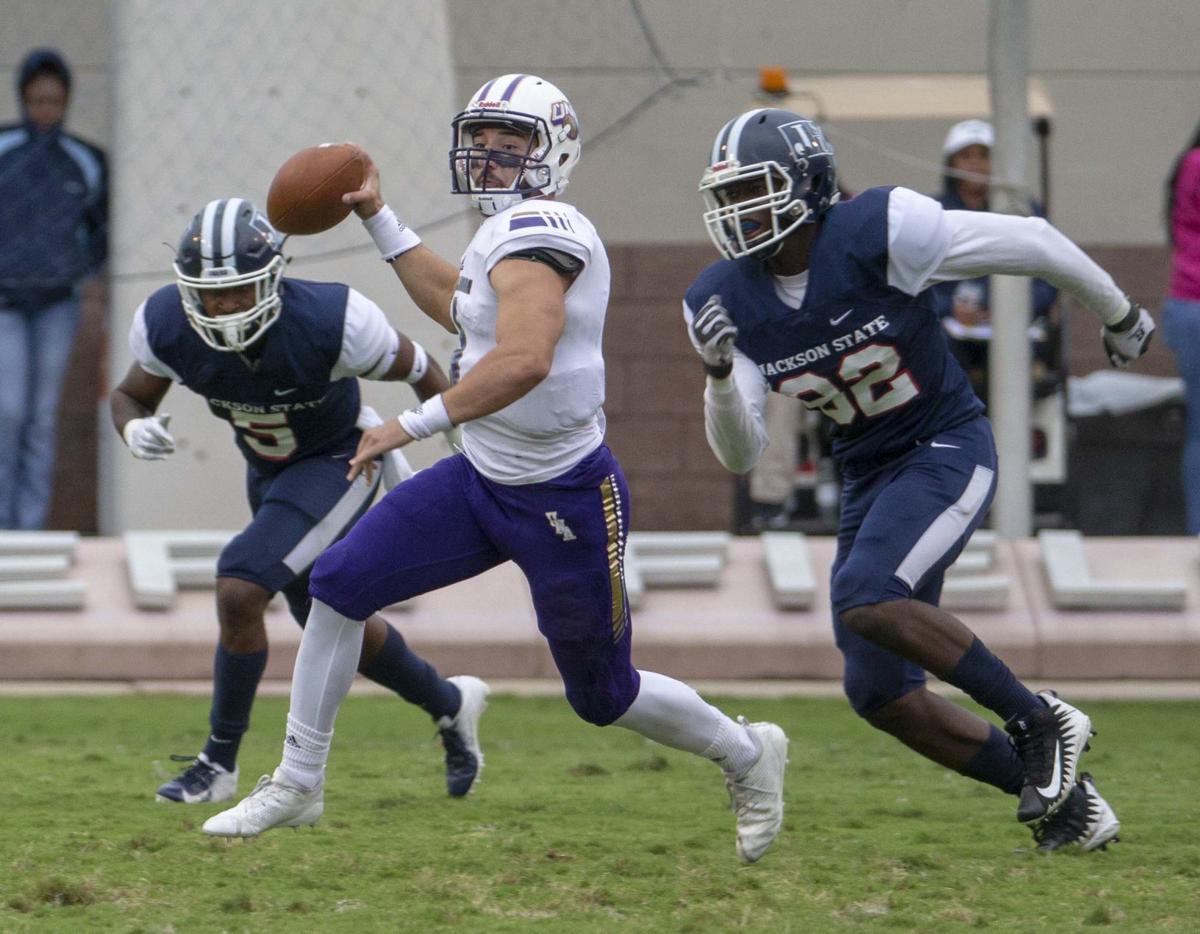 UNA FOOTBALL: Successful debut | Top Sports Rotator | timesdaily.com