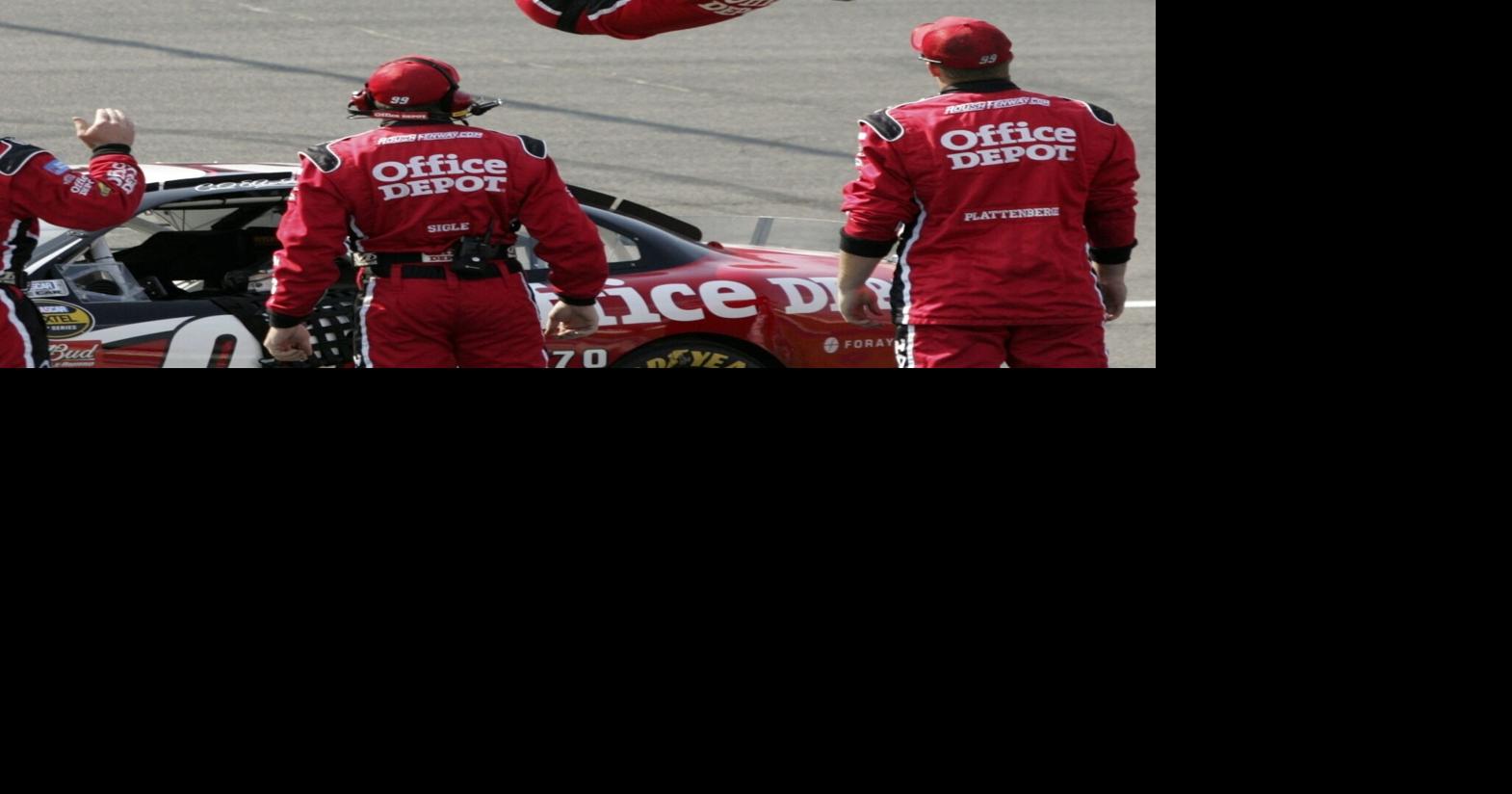 Edwards, Rudd pulled back for NASCAR Hall of Fame | Sports | timesdaily.com