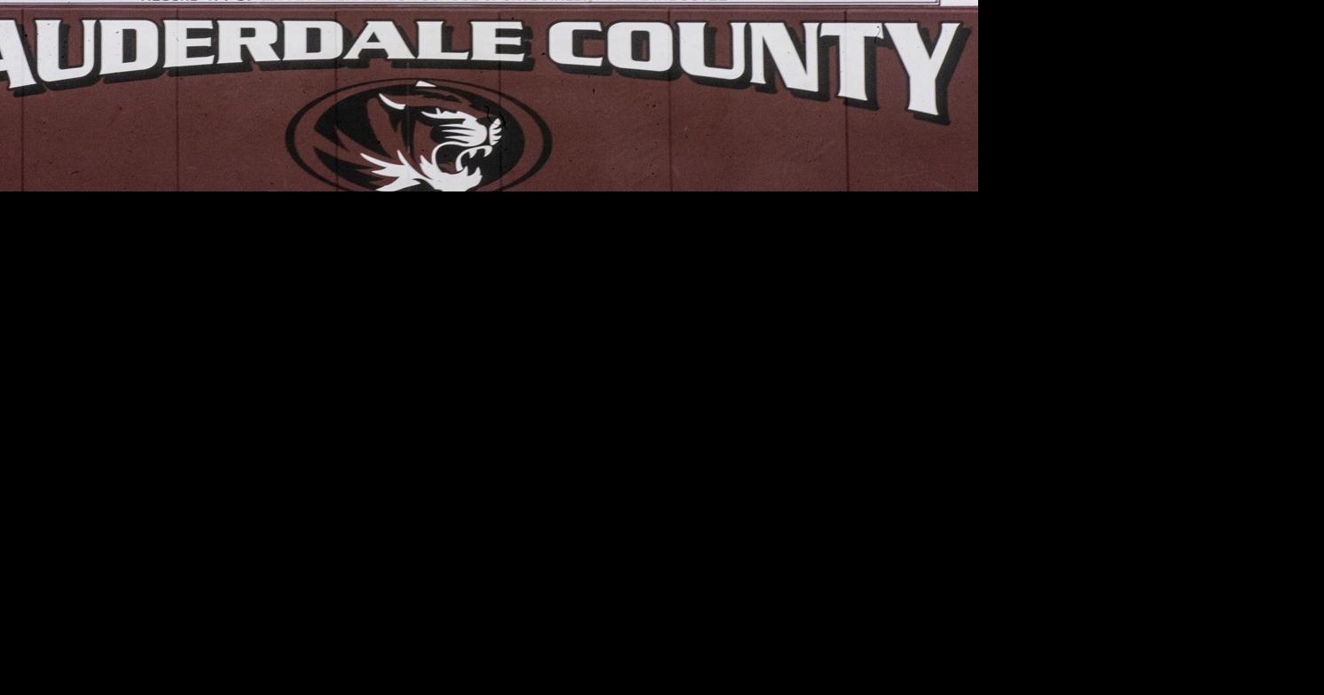 'There will never be another Larry Sinyard': Former players, others ...