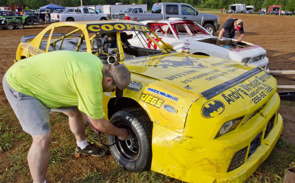 Local racing alive, well at North Alabama Speedway | Sports ...