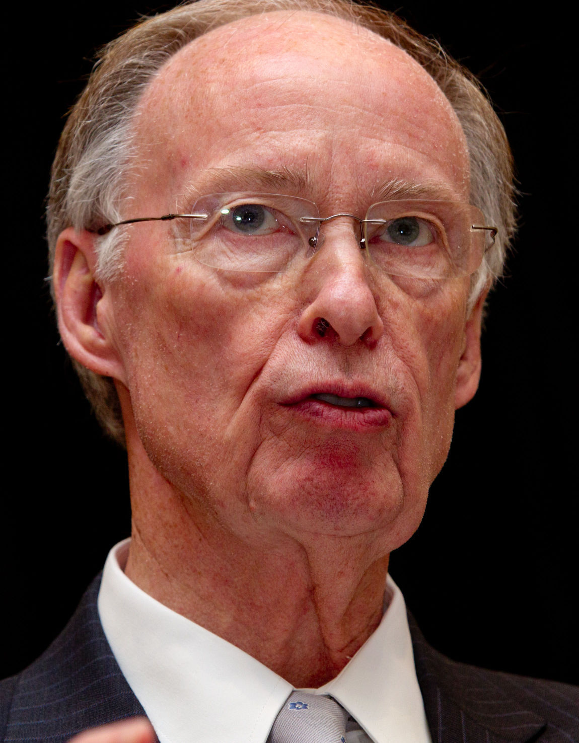 Alabama Gov. Robert Bentley speaks at Shoals Chamber luncheon ...