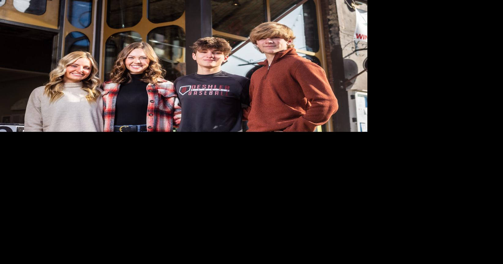 Student volunteers favor a Dickens Christmas festival | Life ...