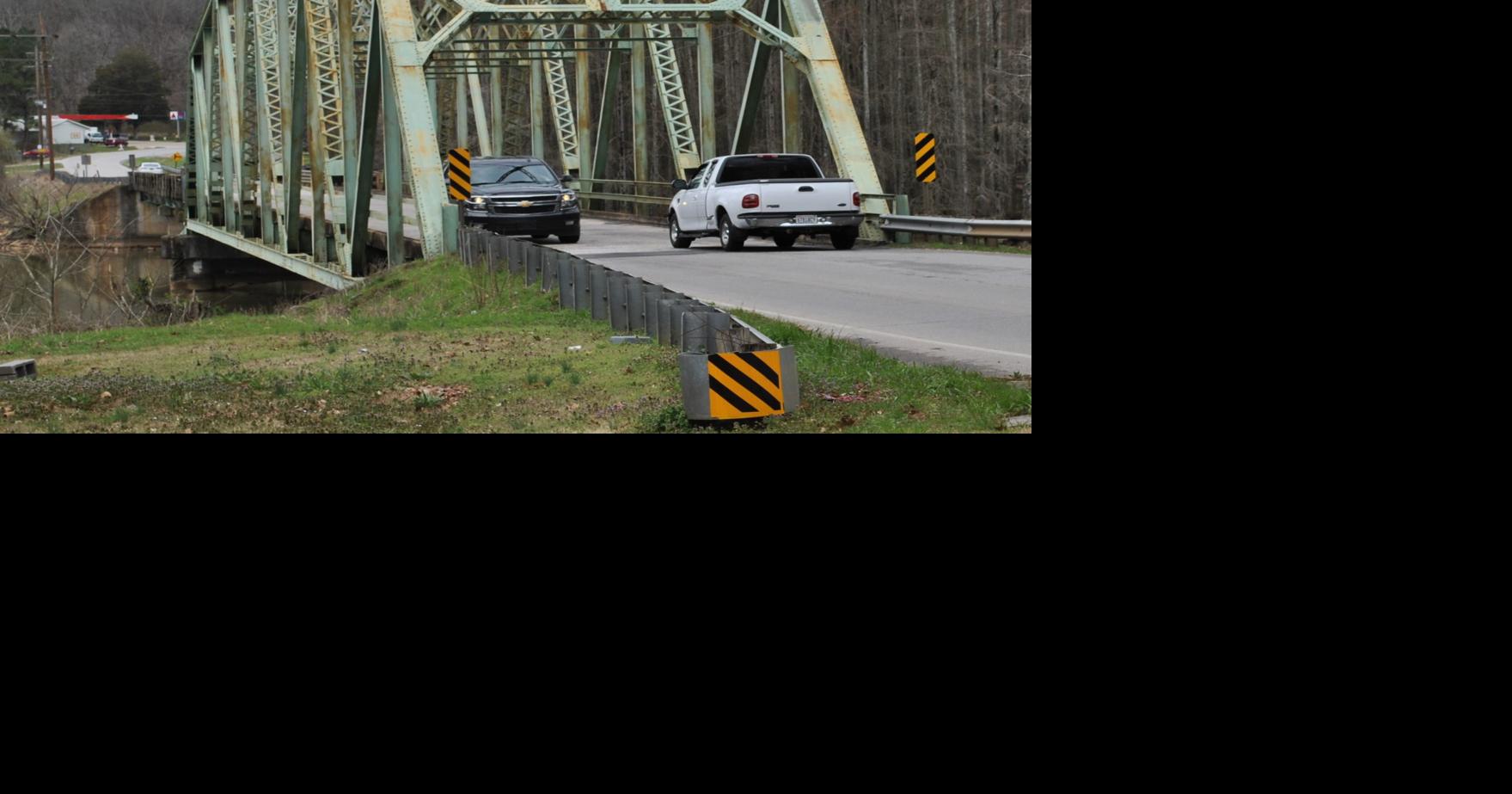 Happy Hollow Bridge off limits to 18-wheelers | Local News | timesdaily.com