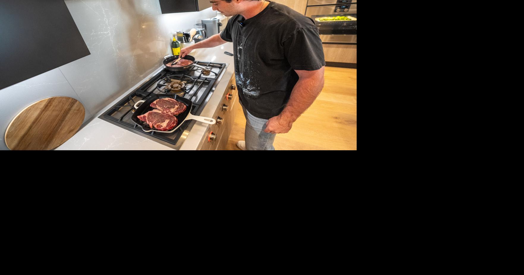 Flyers' Drysdale shoot right and cooks that way, too | Sports ...