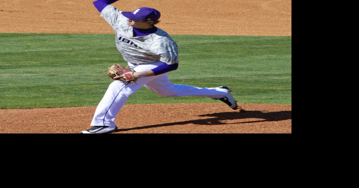Shorter at UNA Baseball | Gallery | timesdaily.com
