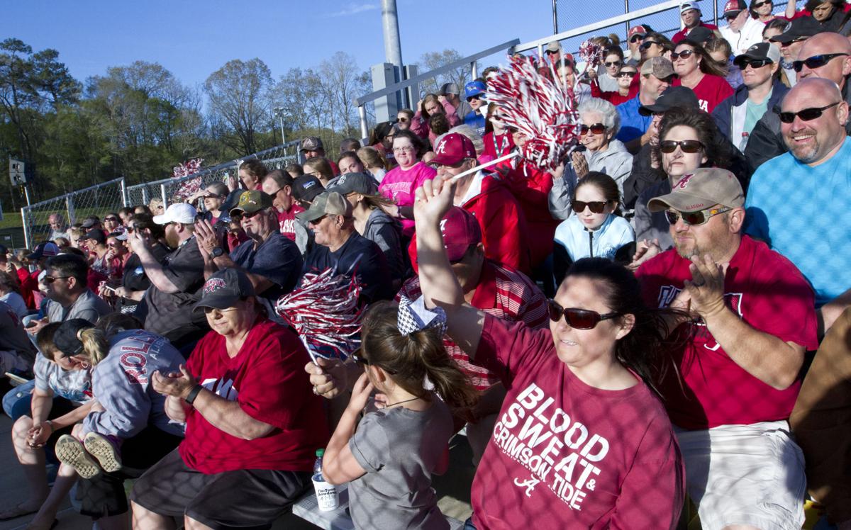 Big crowd sees Alabama softball win in Florence | College Headlines ...