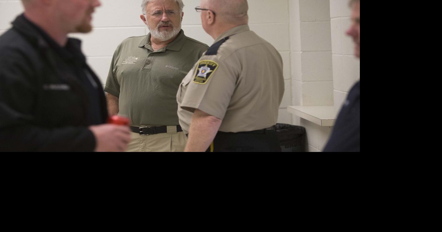 2 dozen participate in 'death investigation' training | Crime ...