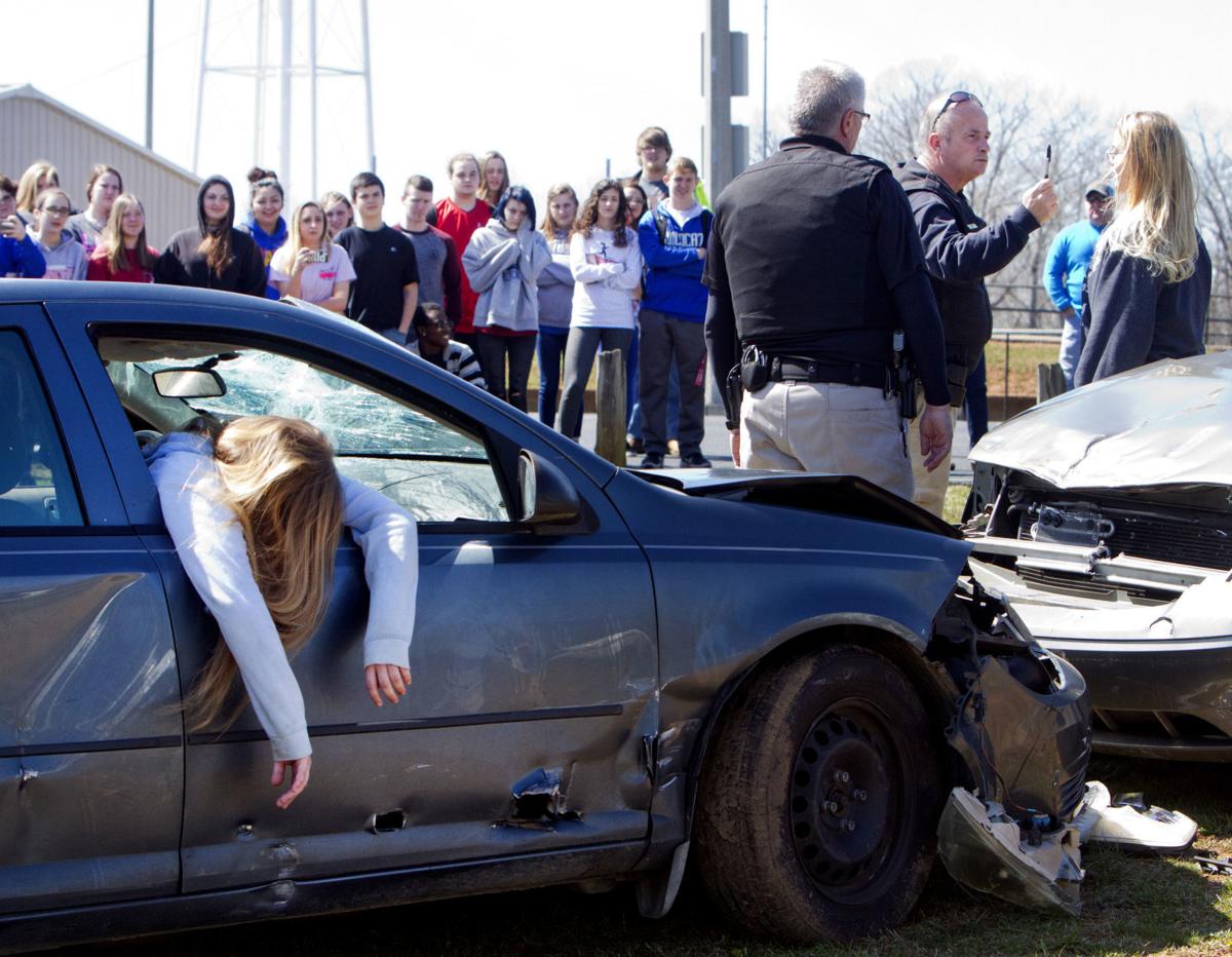 Mock Accident for Prom at CHHS | Gallery | timesdaily.com