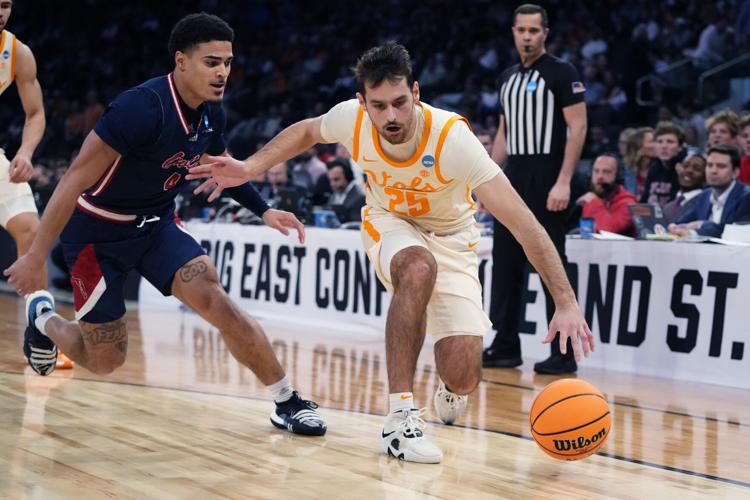 Photo gallery: Florida Atlantic 62, Tennessee 55 | Gallery | timesdaily.com