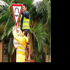 Raw Video: Samoa Switches Driving Side | Archives | timesdaily.com