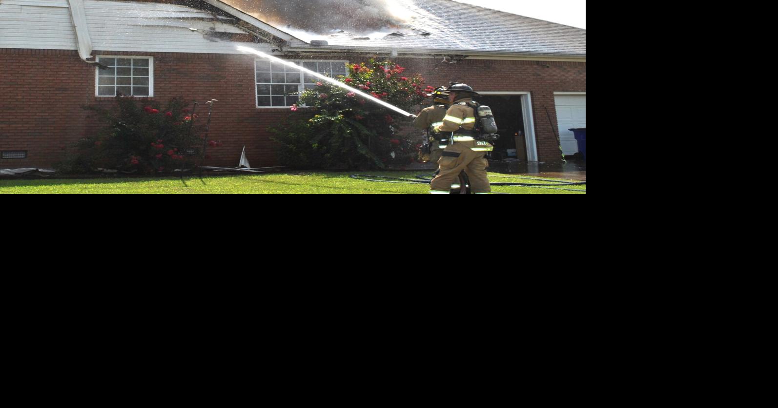Fire guts house, occupants escape | Local News | timesdaily.com
