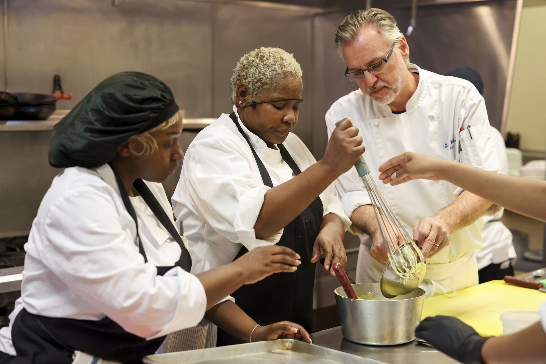 LIFE-CHICAGO-SOCIAL-ENTERPRISE-RESTAURANT-4-TB | | timesdaily.com