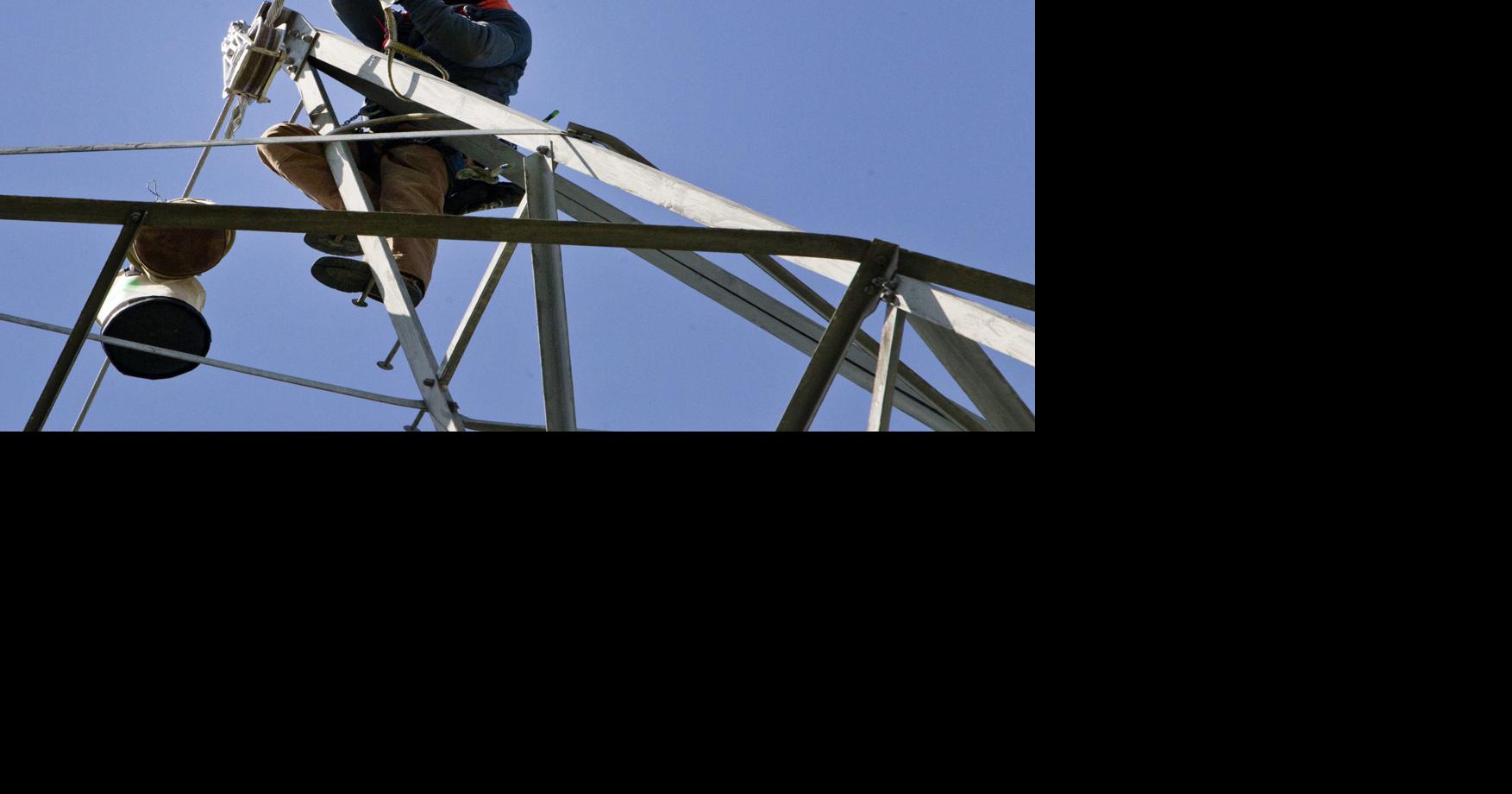 TVA goes airborne to string lines | Local News | timesdaily.com