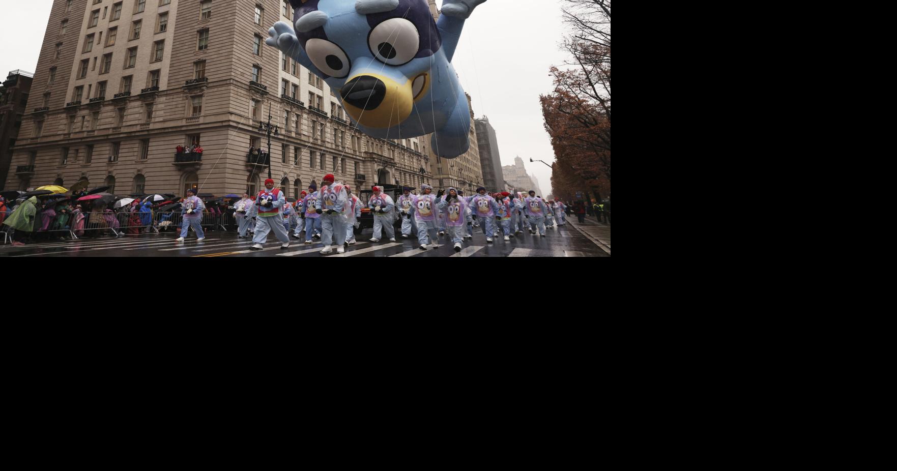 Big balloons, wet weather and protesters part of parade | General ...