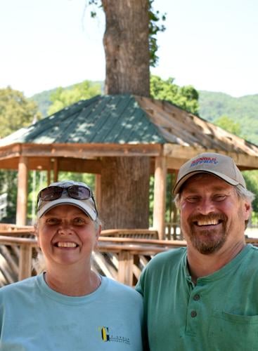 Bee All And End All Lee County Couples Bee Rescues A Part Of Daily Life News