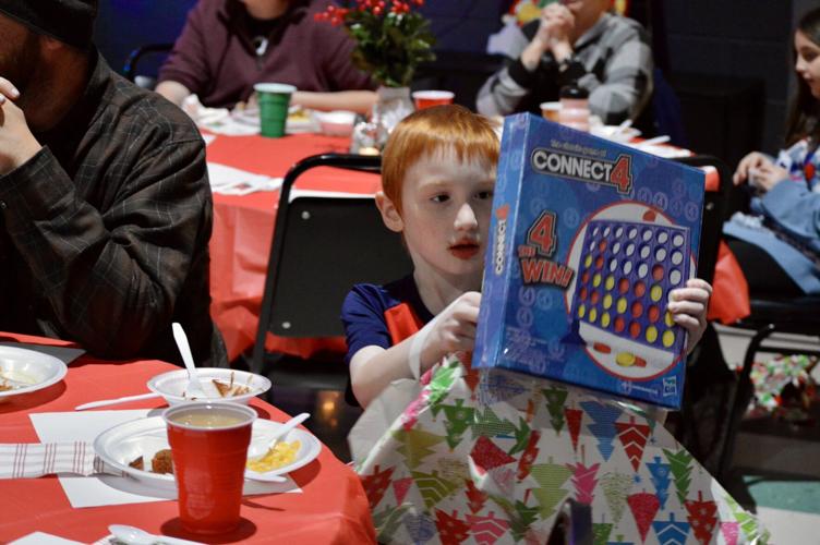 Santa Claus visits Sulphur Springs, brings early Christmas presents ...