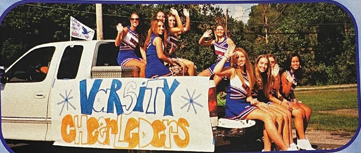 Volunteer bringing back homecoming parade tradition | Arts ...