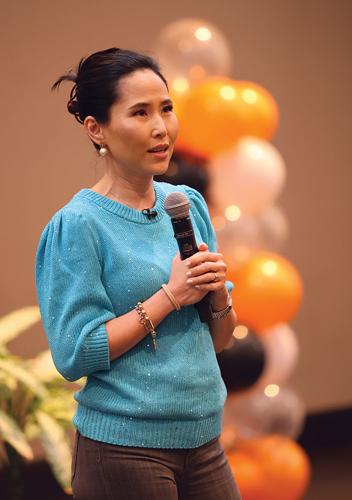 "Boat Baby" — Author & Investigative Journalist Vicky Nguyen Visits ...
