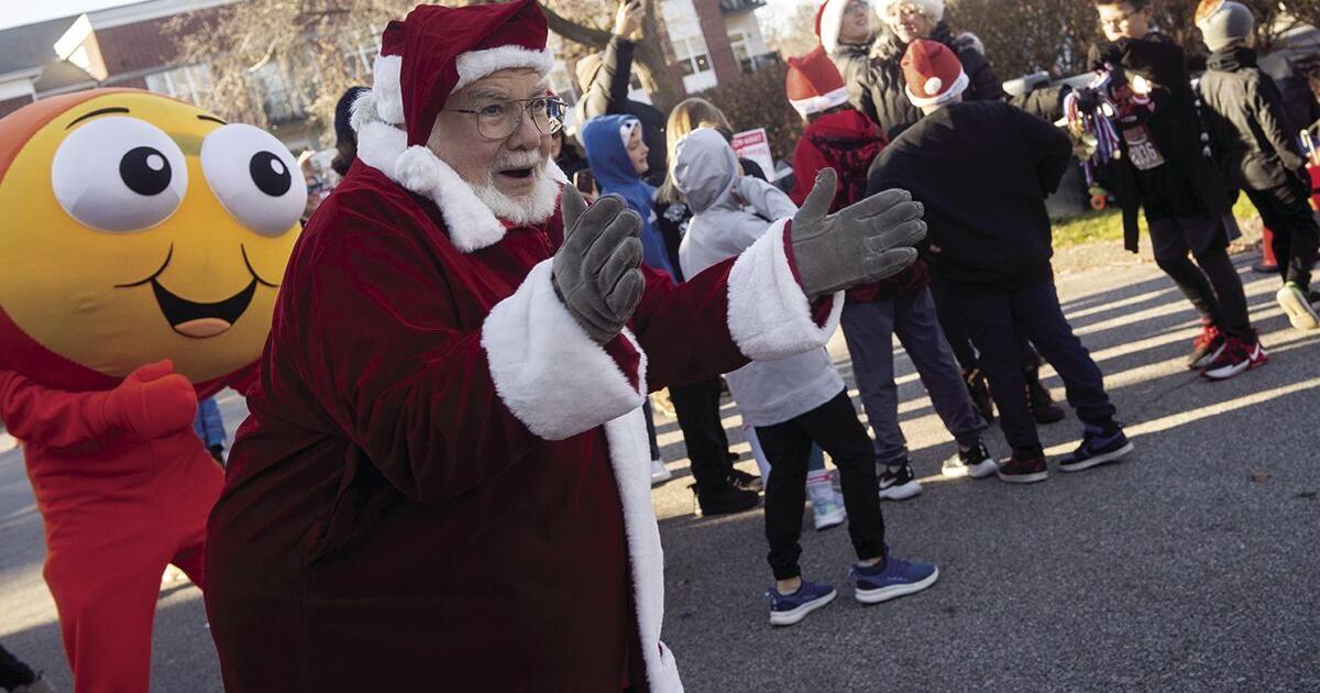 Santas On The Loose 2024 | Webster Kirkwood Times | timesnewspapers.com