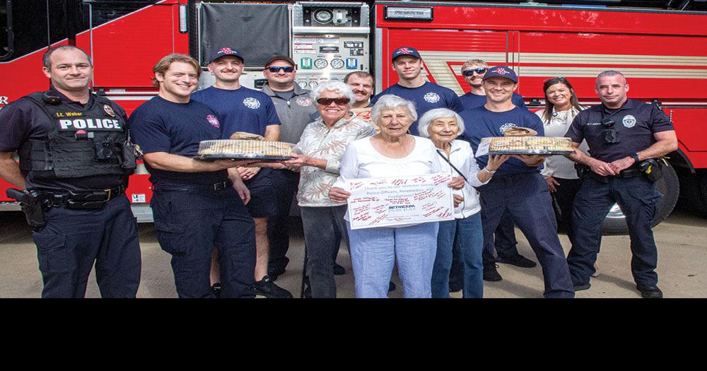 Pacific Place Residents Honor Webster Groves Fire & Police | Webster ...