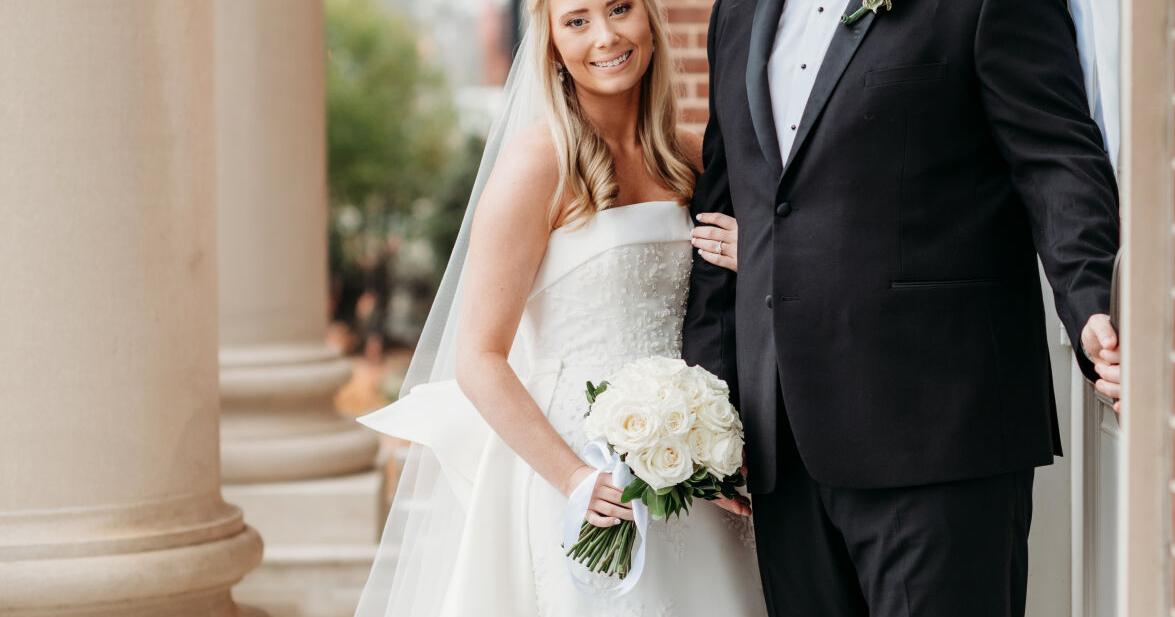 Rebecca Parrish and Sean Barden | | tnvalleybrides.com