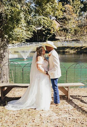 Kyndall Hanback and DJ Anderson | Spotlight Weddings | tnvalleybrides.com