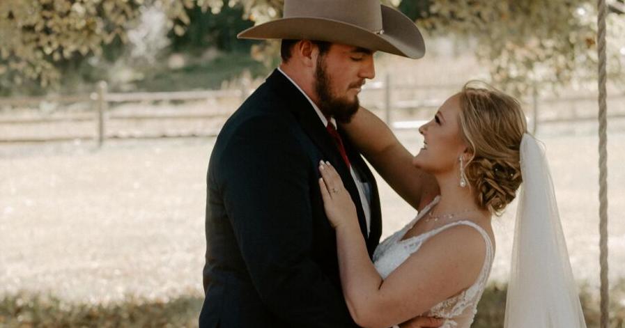 Haley Marie Holden and Hunter Keith Meek | | tnvalleybrides.com