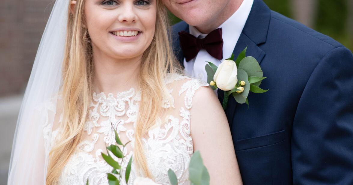 Elaine Catherine Eckl and Benjamin Riley Smith | Spotlight Weddings ...