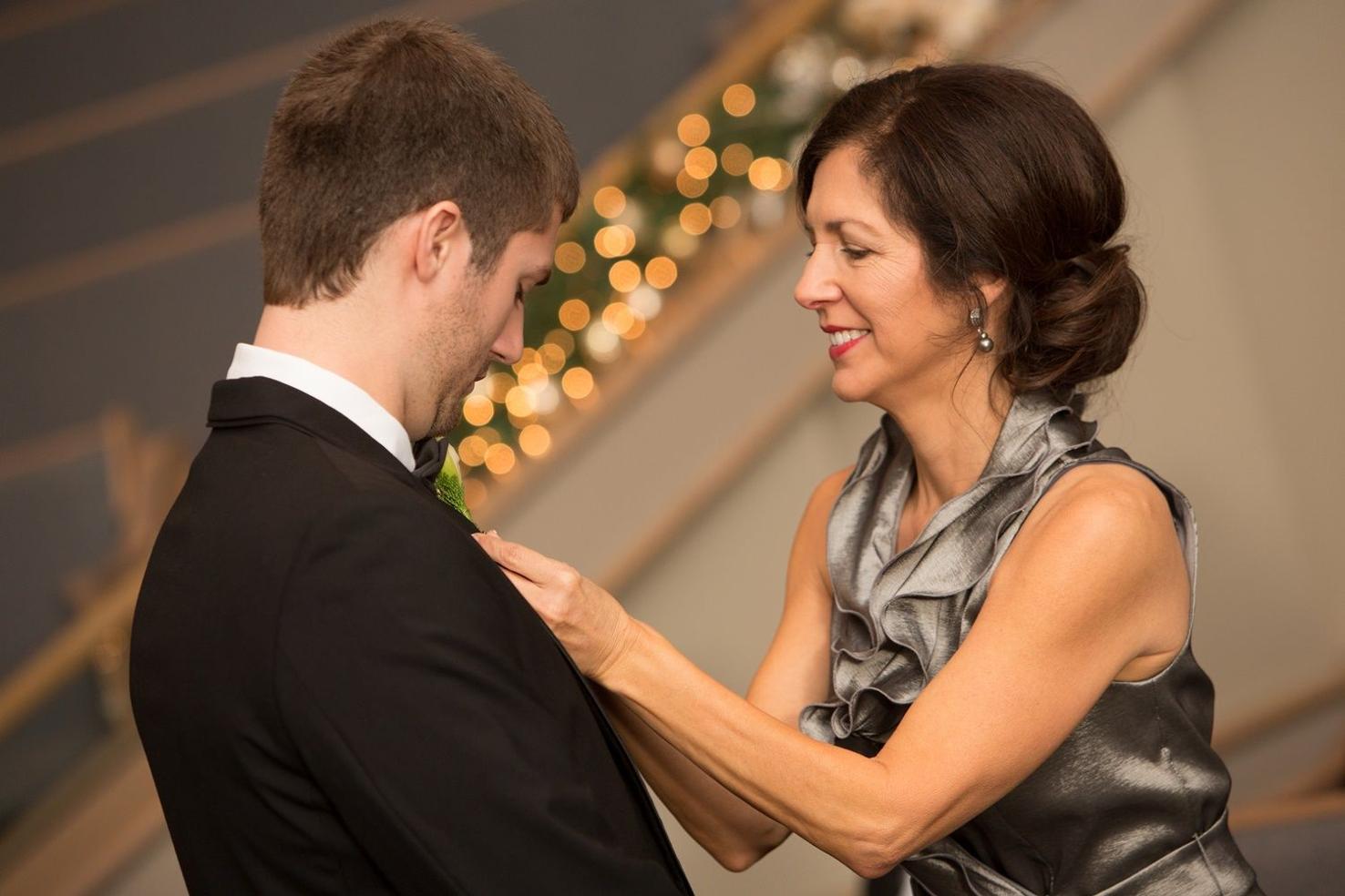 Anna Elizabeth Dooley and Nathan Thomas Crump | Spotlight Weddings ...