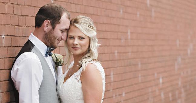 Hannah Elizabeth Nix and Justin Clint Brooks | Spotlight Weddings ...