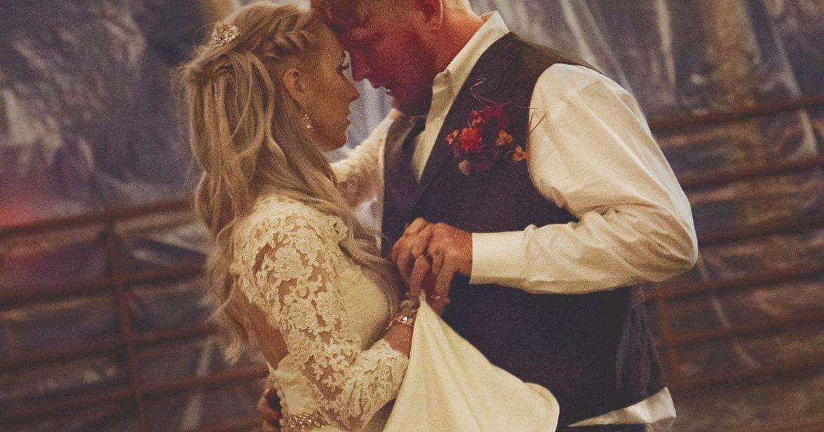 Kendra Brooke Parker and Aaron Dewayne Gaines | Spotlight Weddings ...