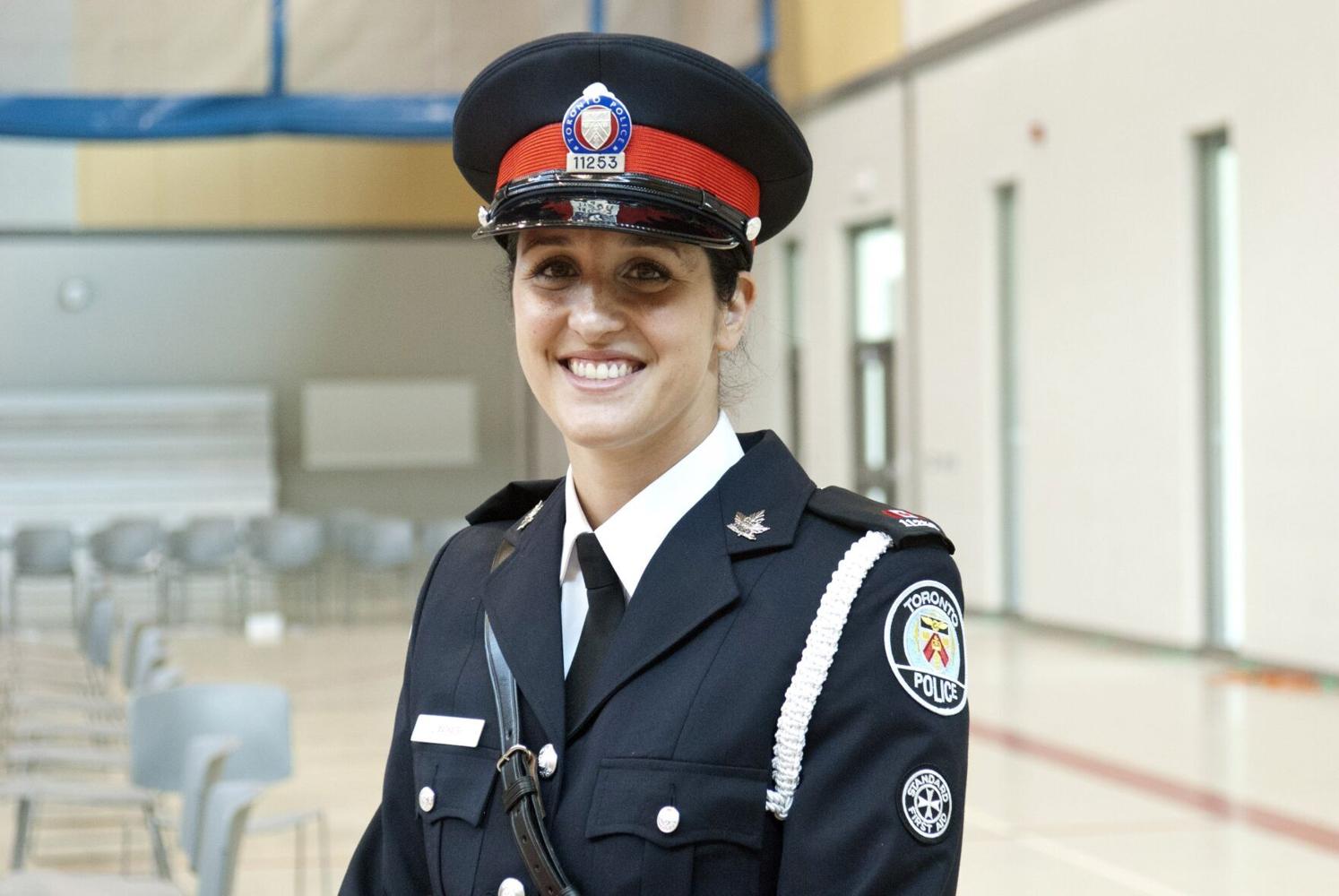 What does it take to become a Toronto police officer?