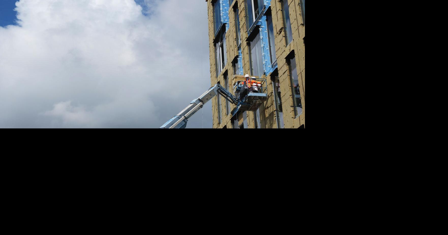 Etobicoke General marks ‘topping off’ ceremony for 2 buildings