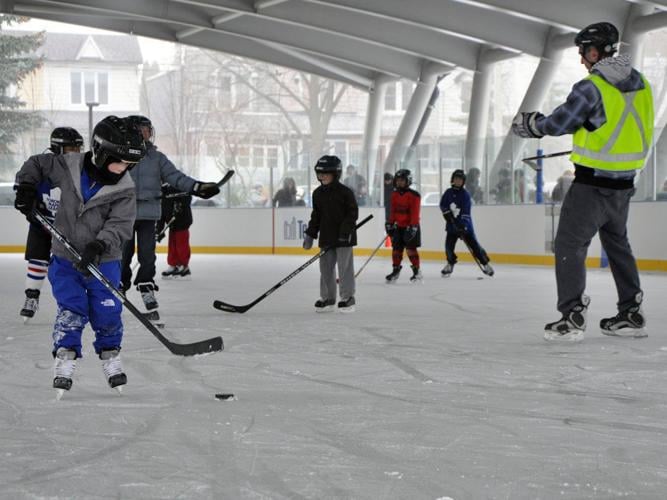 Greenwood Park skating rink gets a roof | News | toronto.com