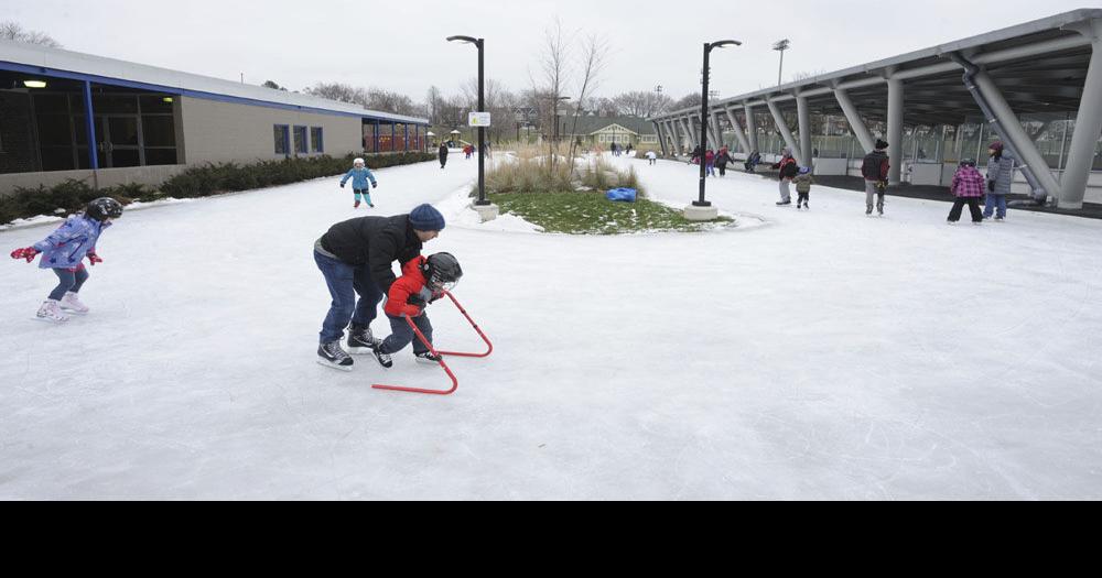 Lace up your skates at these 7 great outdoor rinks in Toronto | Things ...