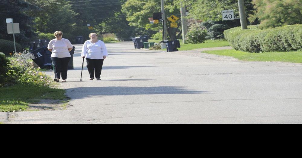 Sidewalk for Chine Drive in the works despite residents’ concerns ...