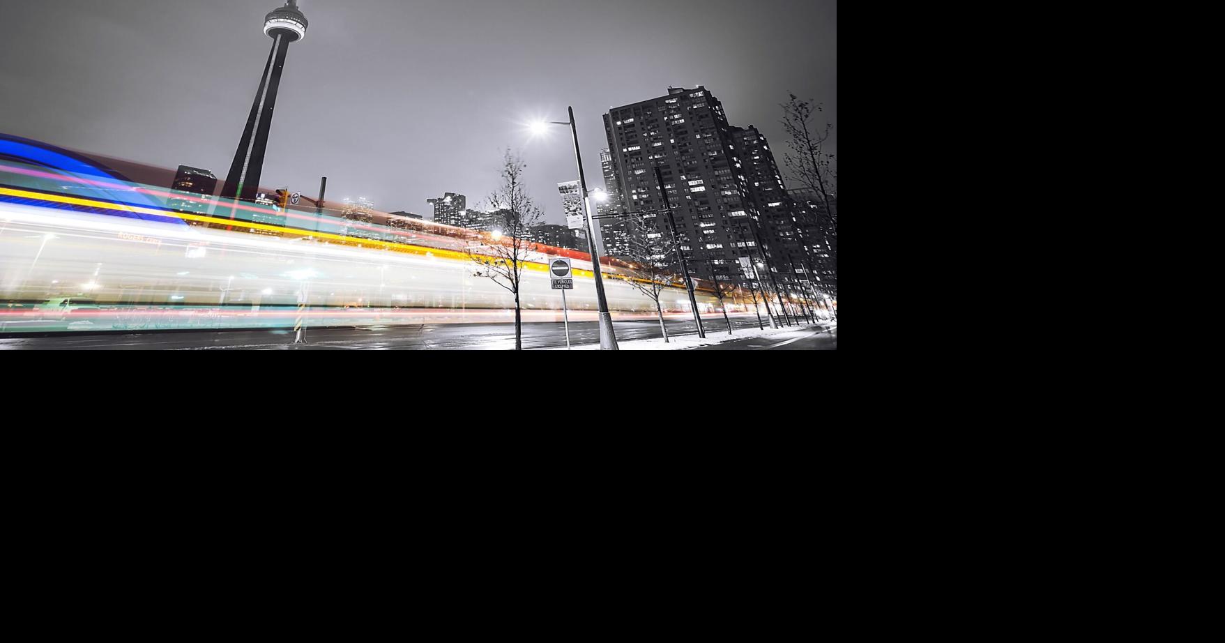 LT Tran’s CN Tower on a cold winter night | News | toronto.com