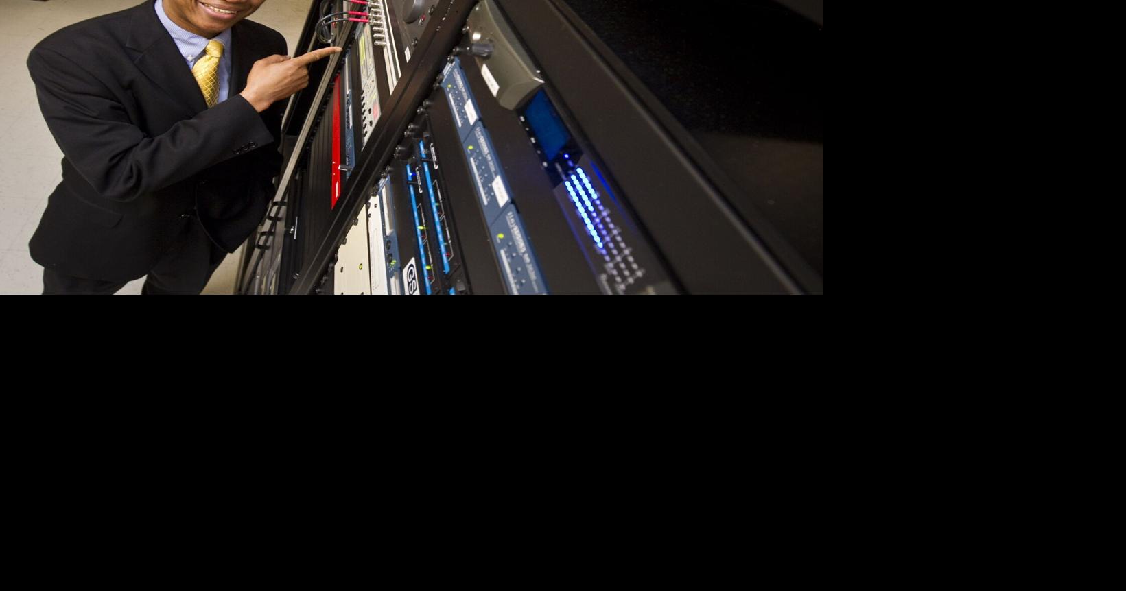 Fitzroy Gordon, who launched Black-owned radio station G98.7 FM, dies ...