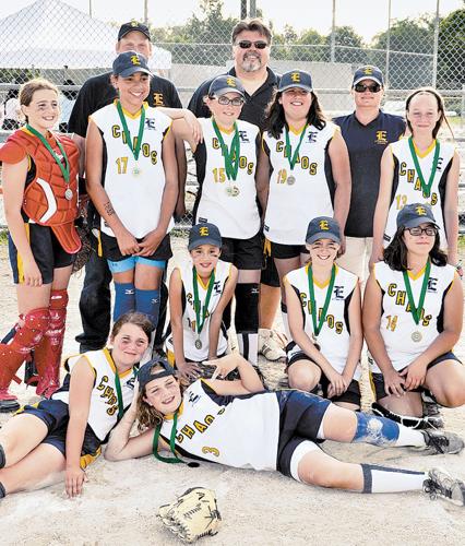 Etobicoke Chaos girls softball team wins gold at tournament