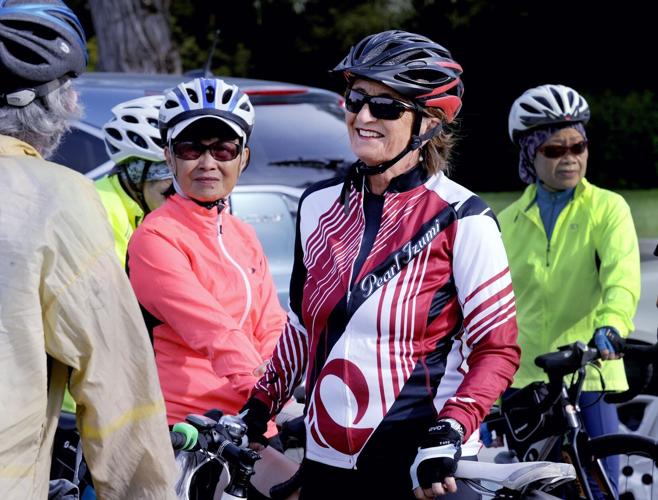 PHOTO SHOOTS: The Toronto Bicycling Network rolls through Etobicoke