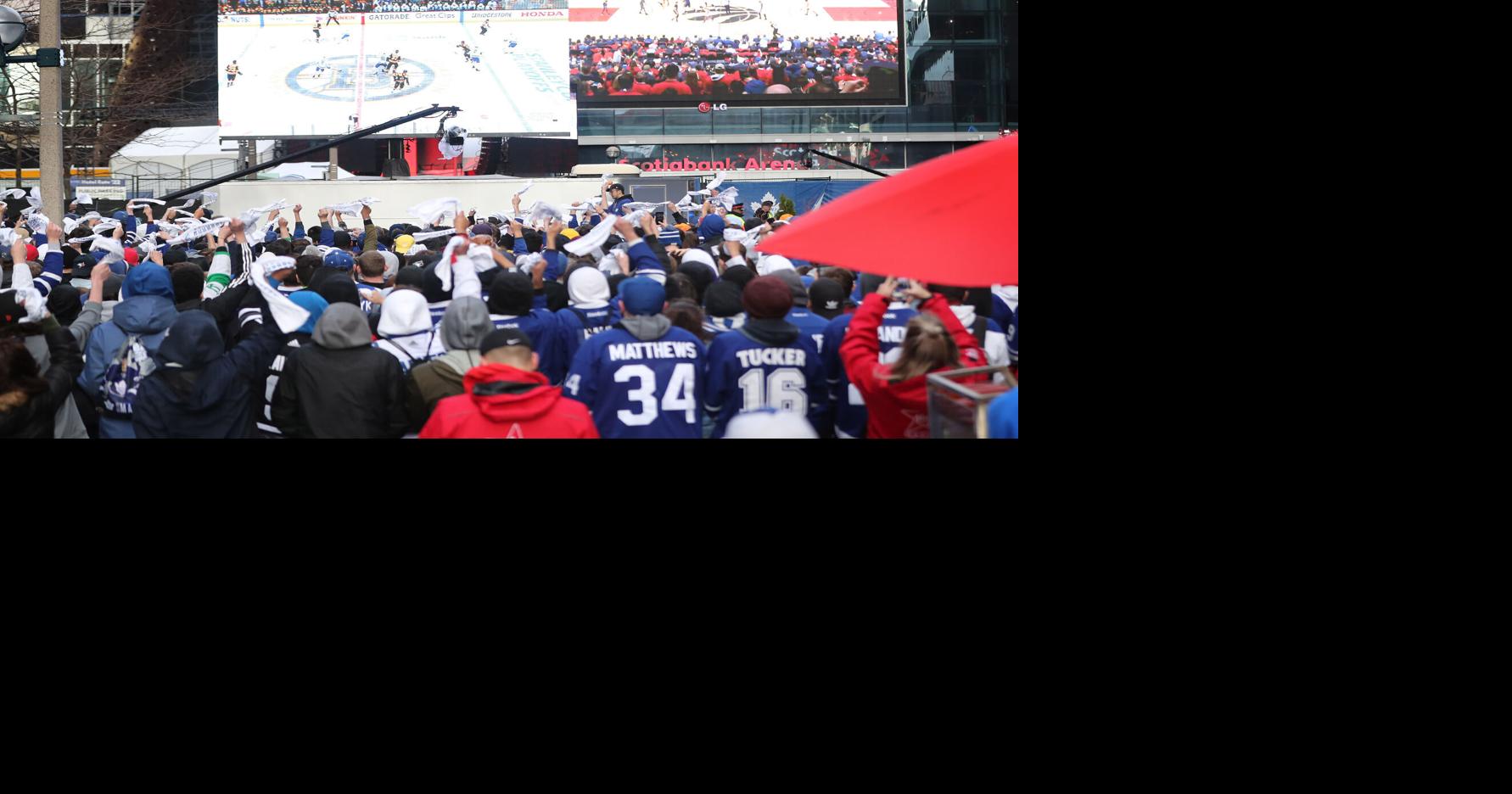 OLG Play Stage brings drive-in sports, concert experiences to Toronto