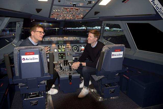 New flight simulator experience takes flight in Toronto