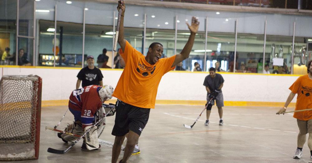 NHL player Wayne Simmonds returns to Scarborough to host charity ball ...