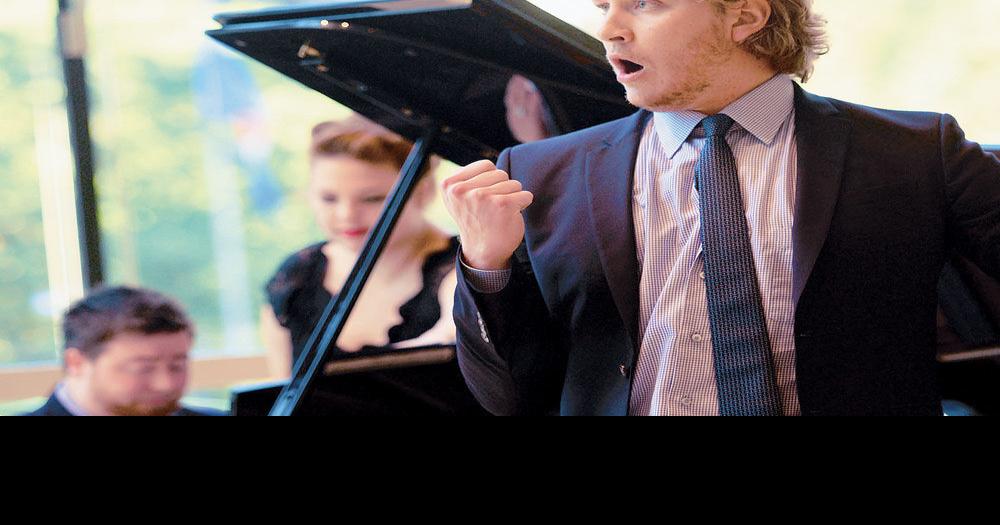 Local opera singer Gordon Bintner set to perform at Four Seasons Centre ...